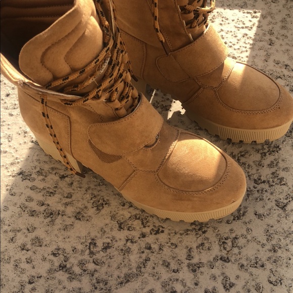 Missguided | Shoes | Missguided Tan Hiking Boots | Poshmark